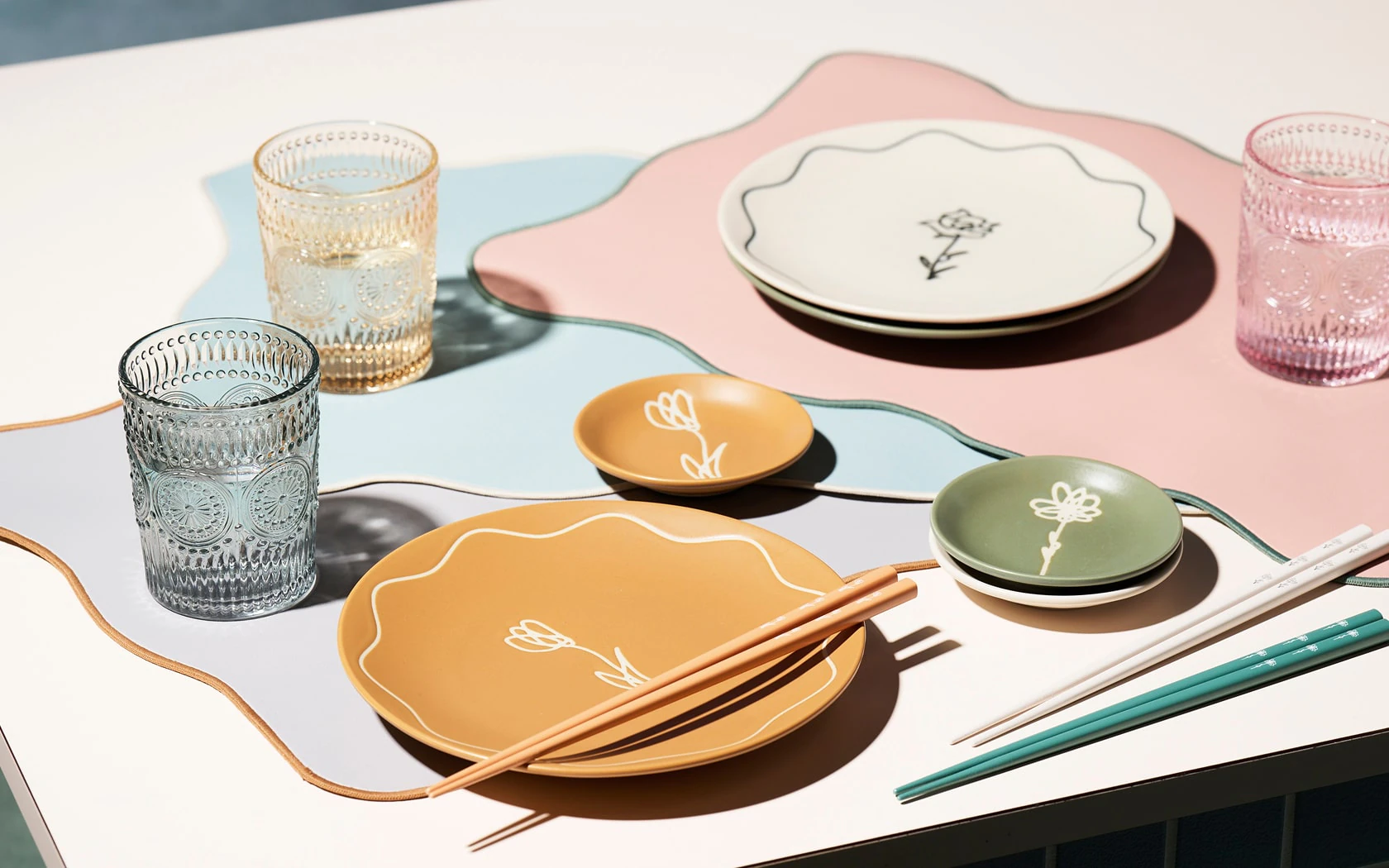 DAYS WITH FLOWERS | LAKOLE